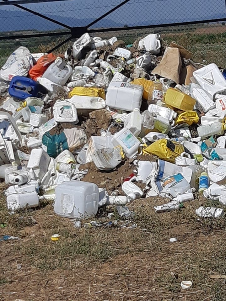 Δήμος Βισαλτίας: Πεταμένα σκουπίδια και πλαστικά (Φωτο) • Serres24
